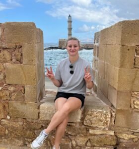 The Remarkable Journey of Charlie Dean: England’s Rising Cricket Star